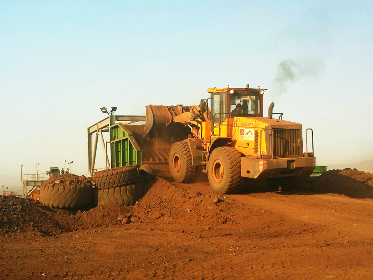 Rondebult Wheel Loaders – Nesongozwi Mining Services